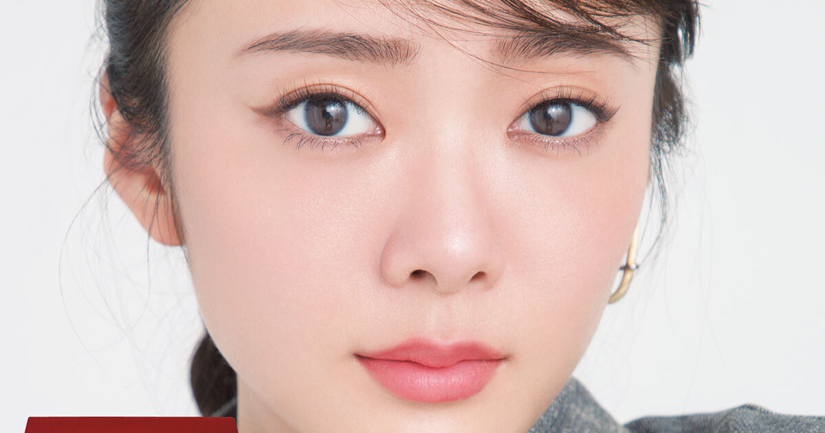 【櫻坂46田村保乃】インウイの新作ブラウンアイパレで理想の立体感をゲット【春の新作コスメ・メイク2024】｜美容メディアVOCE（ヴォーチェ）