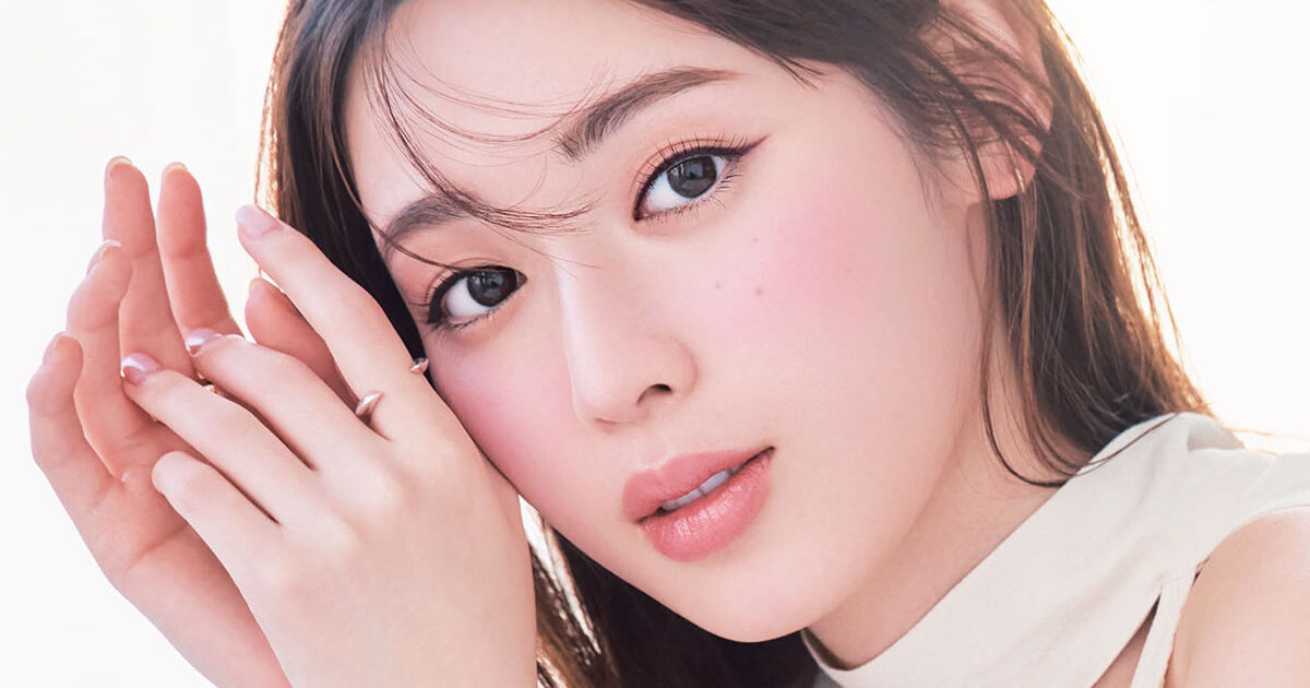 【ひとさじの甘さでブラウンをアップデート！】大人の可愛さを引き出す“ディーアップ”の新・定番カラー[PR]【ビューティニュース】｜美容メディアVOCE（ヴォーチェ）